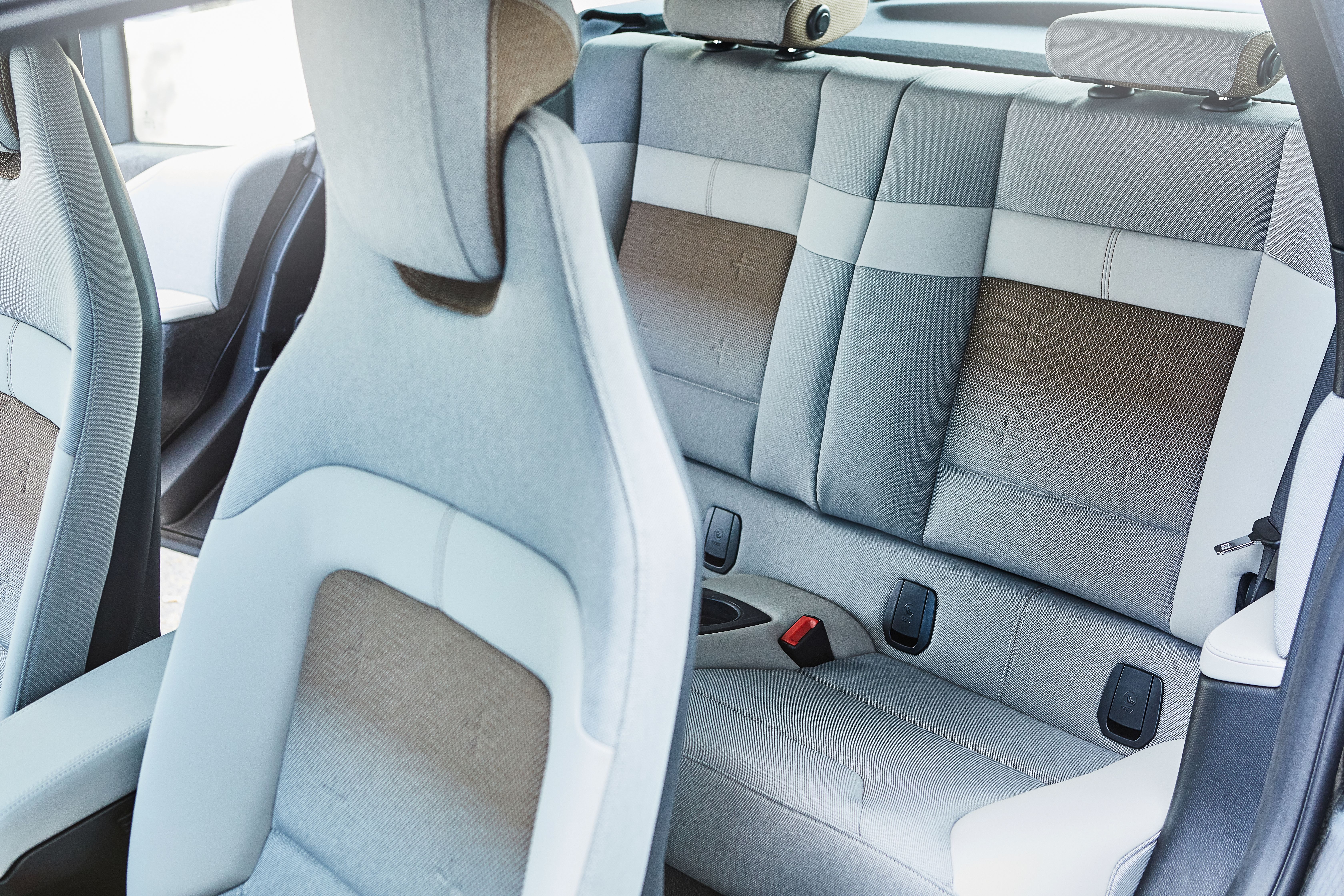 Bmw i3 loft interior world store