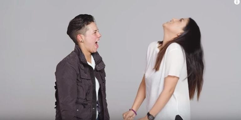 Dit Is Hilarisch In Deze Viral Video Doen Koppels Elkaars Orgasmes Na
