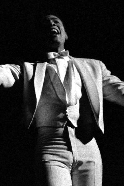 18 Vintage Bulges That Will Make You Want To Time Travel