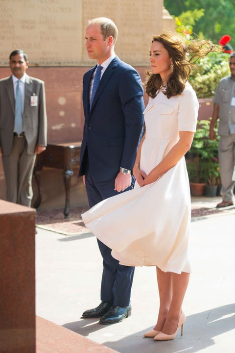Kate Middleton Wardrobe Malfunction Kate Suffers Another Marilyn