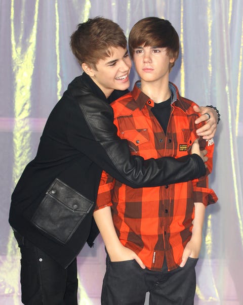 Justin Biebers Fans Grope His Wax Doll Too Much