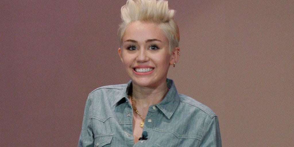 Miley Cyrus Posts Pro Masturbation Comment And Everyone Freaks Out