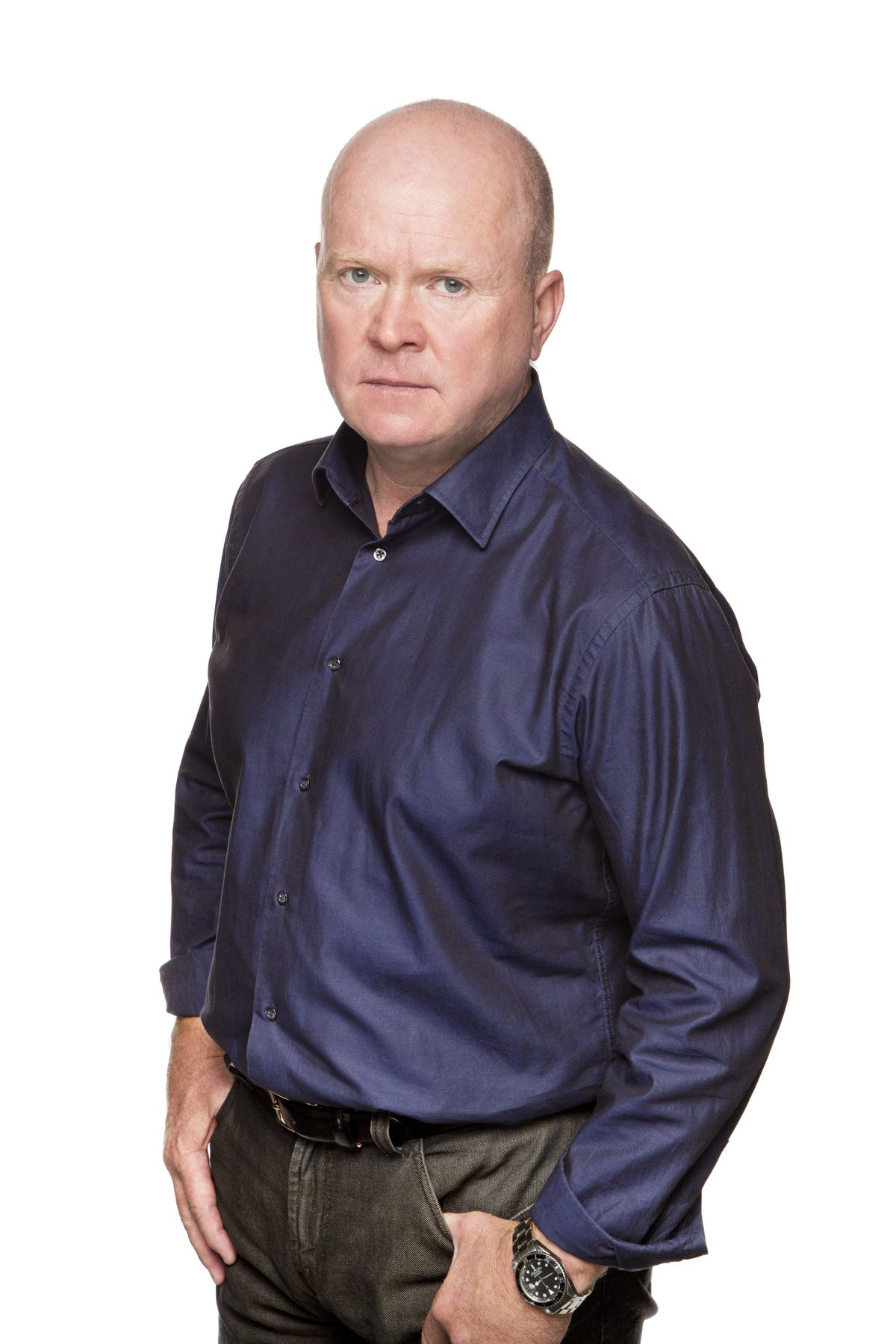 Eastenders Phil To Start Drinking Again