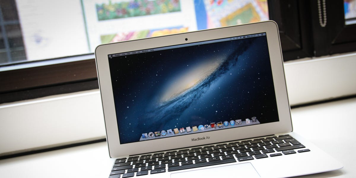 Apple makes a big move by open-sourcing its new programming language Swift Apple makes a big move by open-sourcing its new programming language Swift