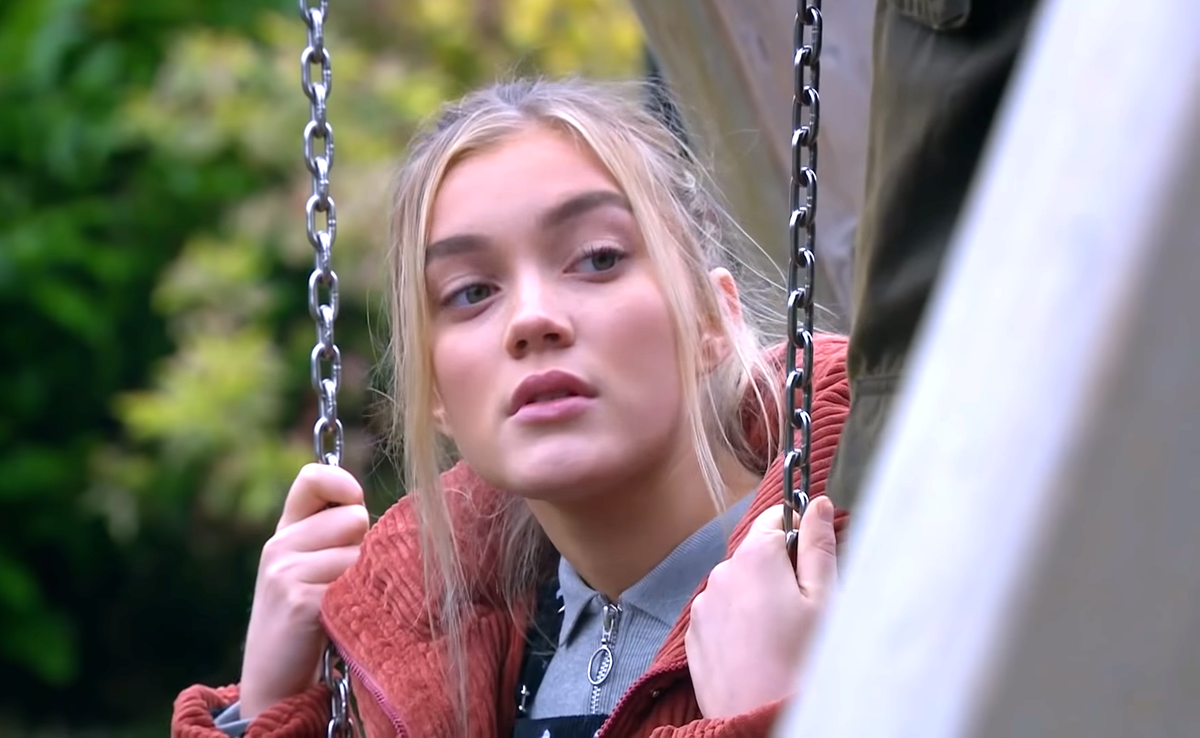 Emmerdale Spoilers Leanna Cavanaghs Sad Backstory Revealed