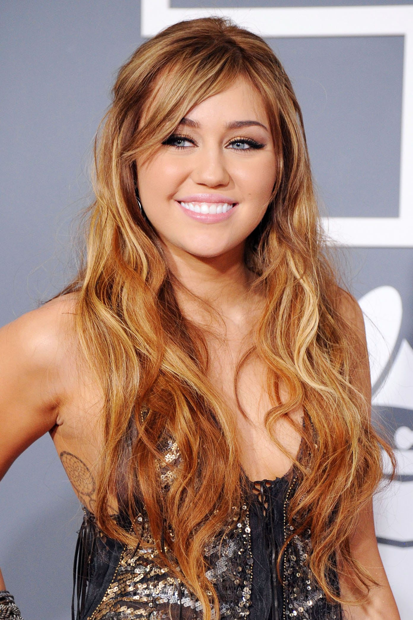 Miley Cyrus Pics With Long Hair Home Design Ideas