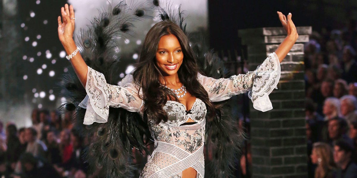 Jasmine Tookes to Model 2016 Fantasy Bra - $3 Million Victoria's Secret ... Jasmine Tookes to Model 2016 Fantasy Bra - $3 Million Victoria's Secret ...