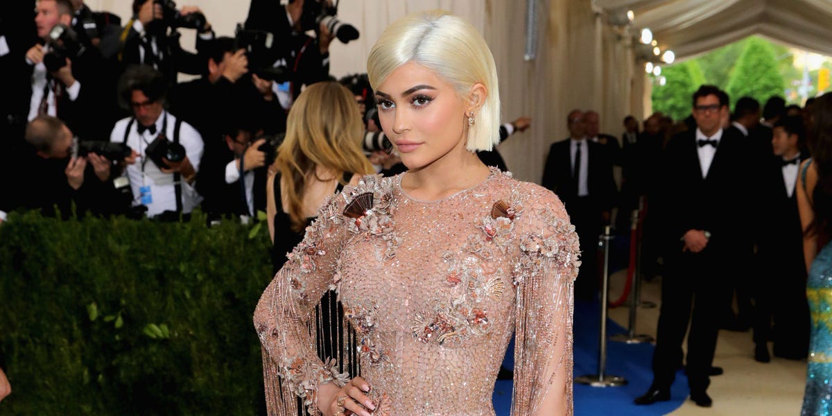 Kylie Jenner In Naked Versace Dress At Met Gala 2017 Kylie Jenner Met