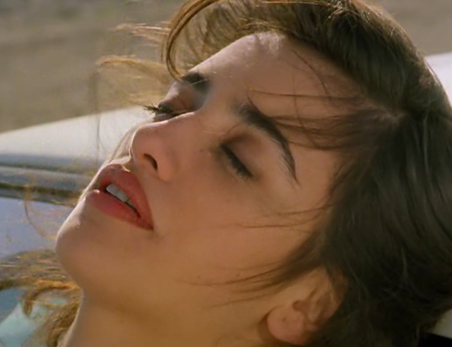 16 Escenas De Penélope Cruz En ‘jamón Jamón Que Deberían Estar Expuestas En Todos Los Museos