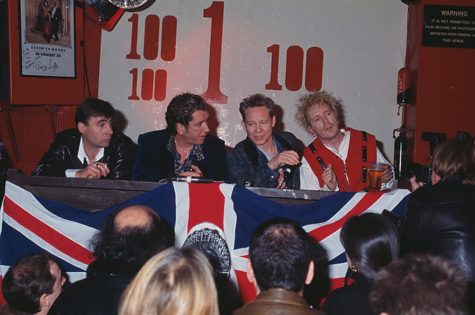Steve Jones Interview Sex Pistol Steve Jones Finally Outgrew His Punk