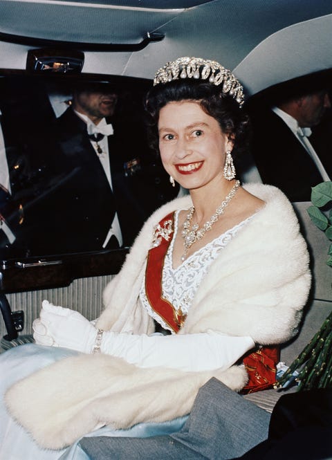Queen Elizabeths Most Iconic Style Moments — Royal Fashion