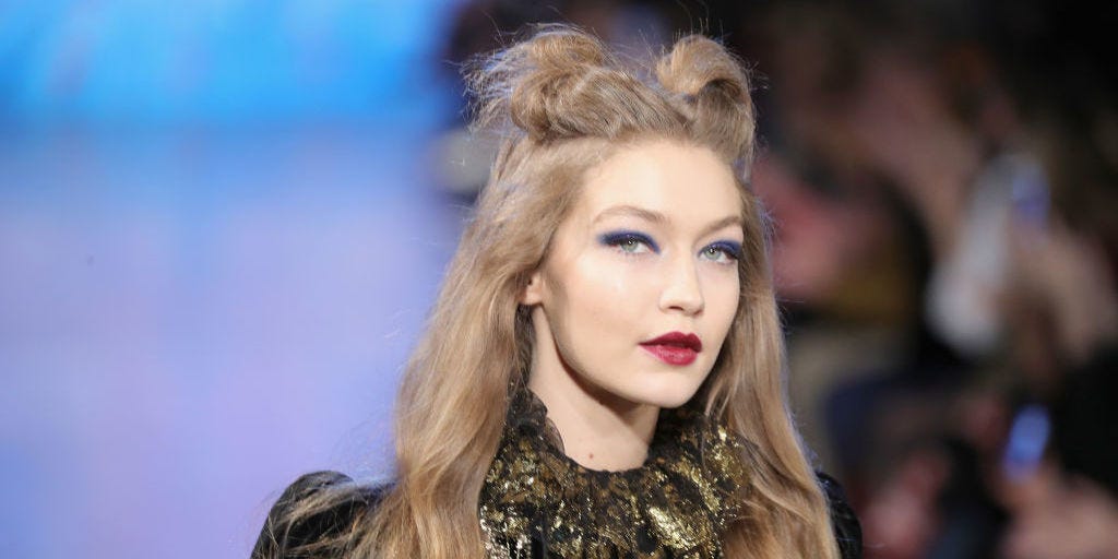 Gigi Hadid: «Con un esercizio di mindfulness meno stress e sei più bella» Gigi Hadid: «Con un esercizio di mindfulness meno stress e sei più bella»