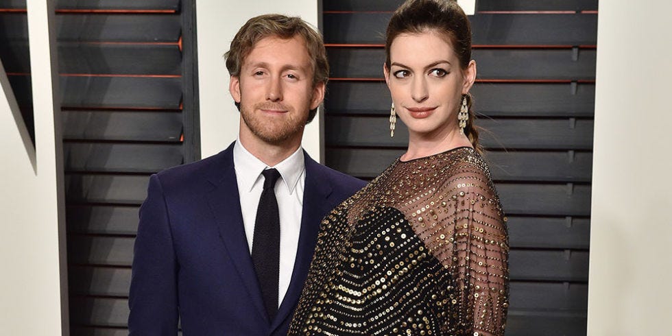 Anne Hathaway Gives Birth To A Son Anne Hathaway Welcomes Son Jonathan Rosebanks