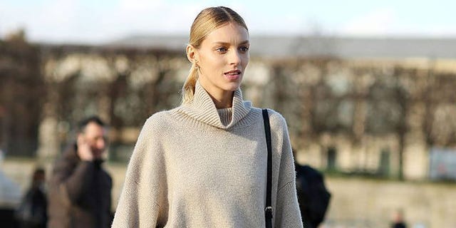 How To Winterize Your Pencil Skirt Ways To Wear A Pencil Skirt In Winter
