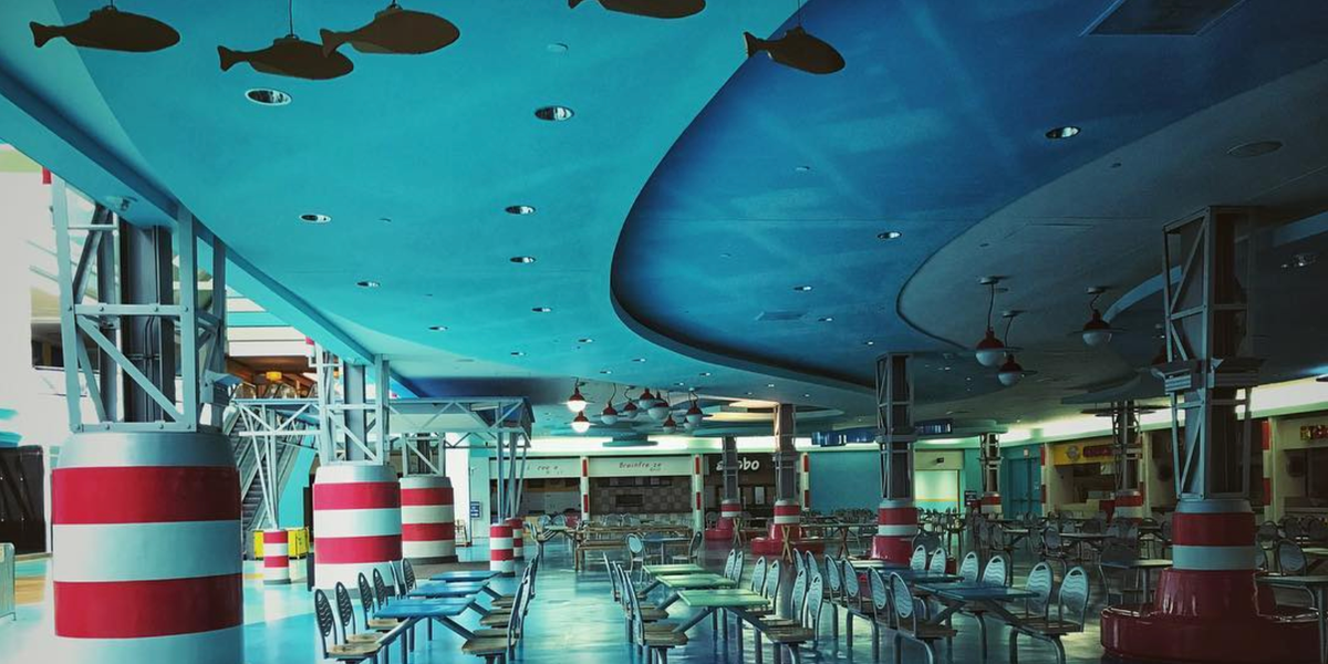 13 Creepy Photos Of Abandoned Shopping Malls