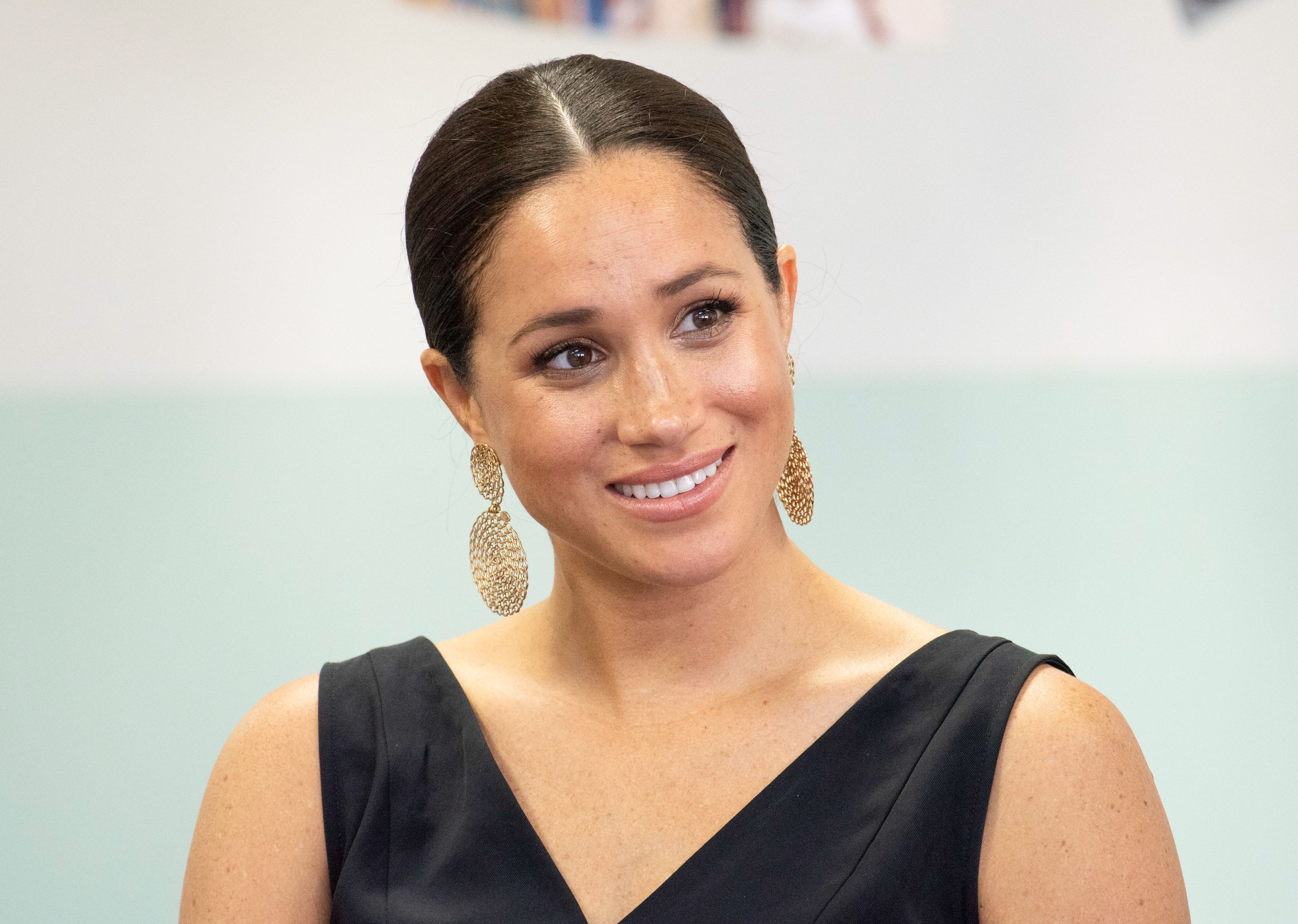 Flipboard The Duchess Of Sussex Makes Personal Trip To Memorial On South Africa Royal Tour