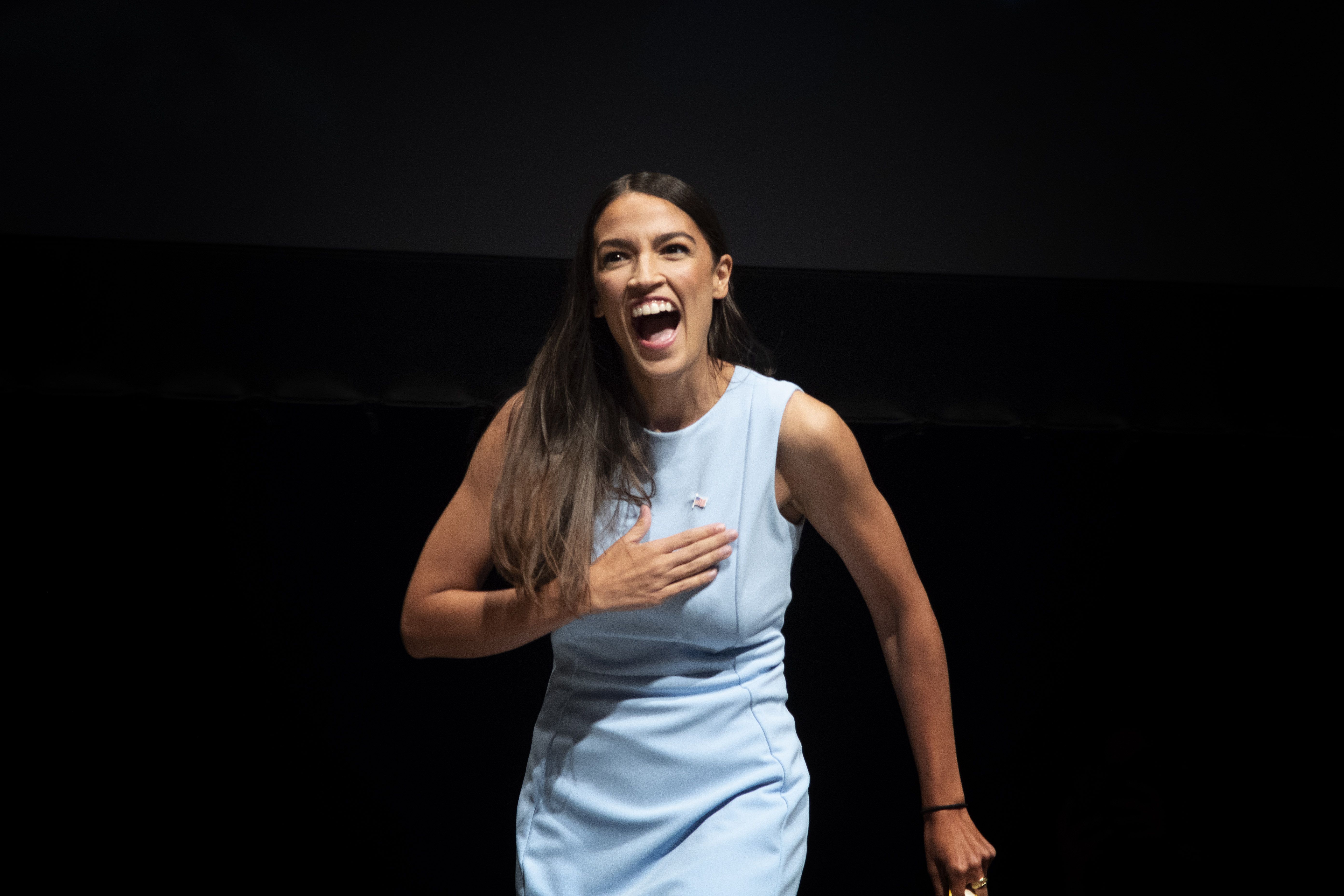 Alexandria Ocasio Cortezs Twitter Comebacks Are Becoming Infamous