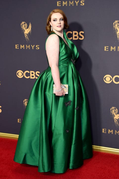 Shannon Purser Wears Emerald Gown at Emmys 2017 - Barb From Stranger ... Shannon Purser Wears Emerald Gown at Emmys 2017 - Barb From Stranger ...