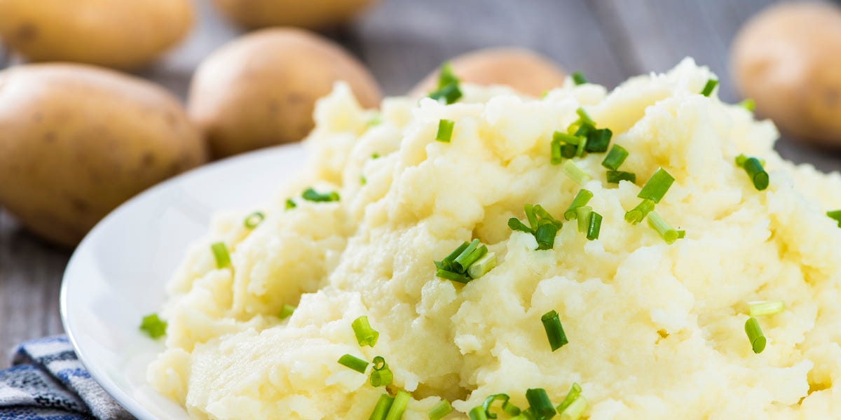 Dr Pimple Popper Squeezes Mashed Potatoes From Massive Cyst In New Video