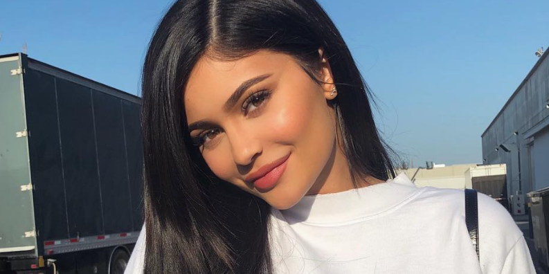 Kylie Jenner Shows Off Her Postpartum Abs On Instagram