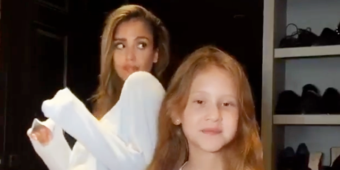 Jessica Alba Crushes Tiktok Dance Video With Daughter Haven
