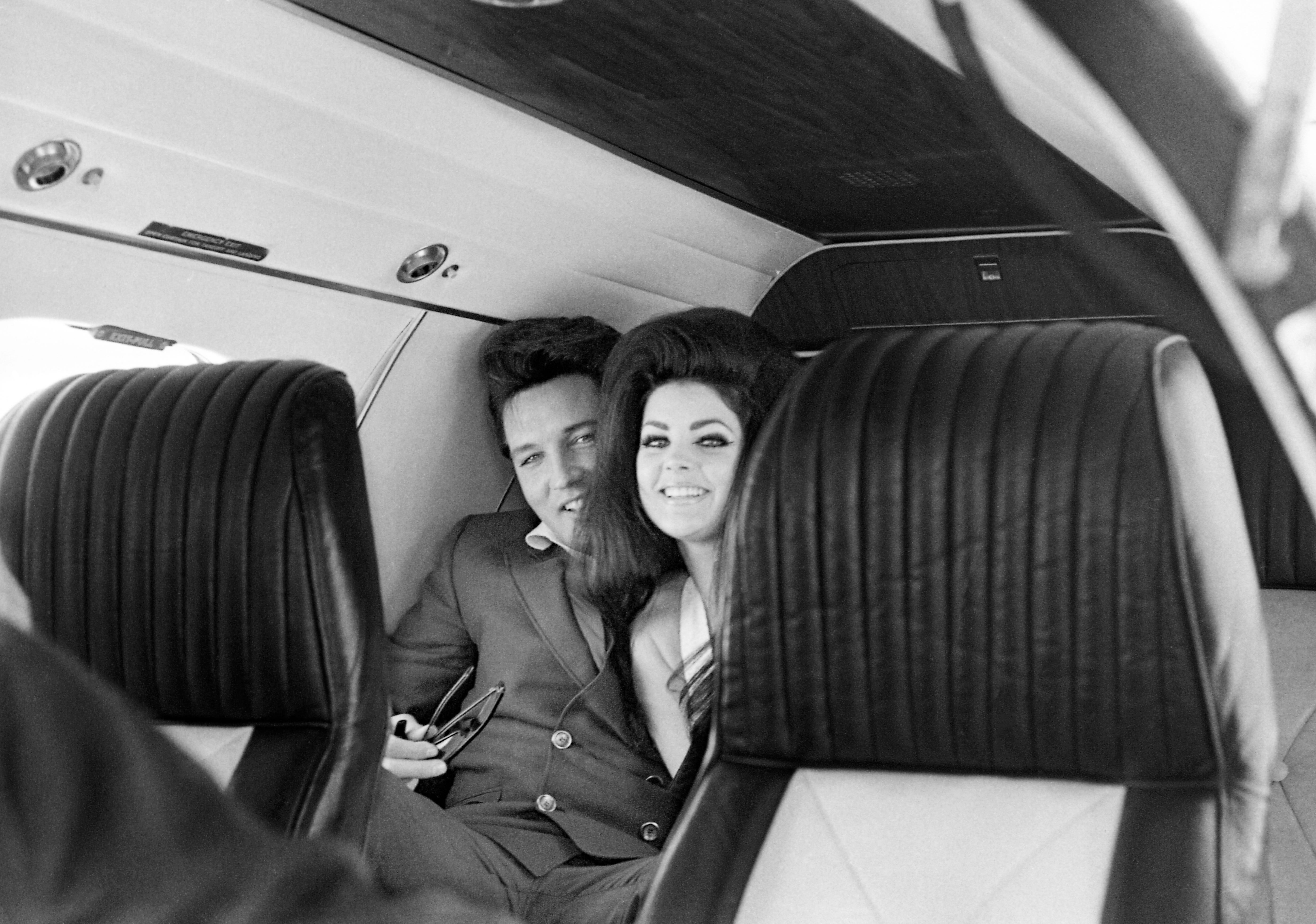 Rare Vintage Photos Of Priscilla Presley Through The Years Trendradars