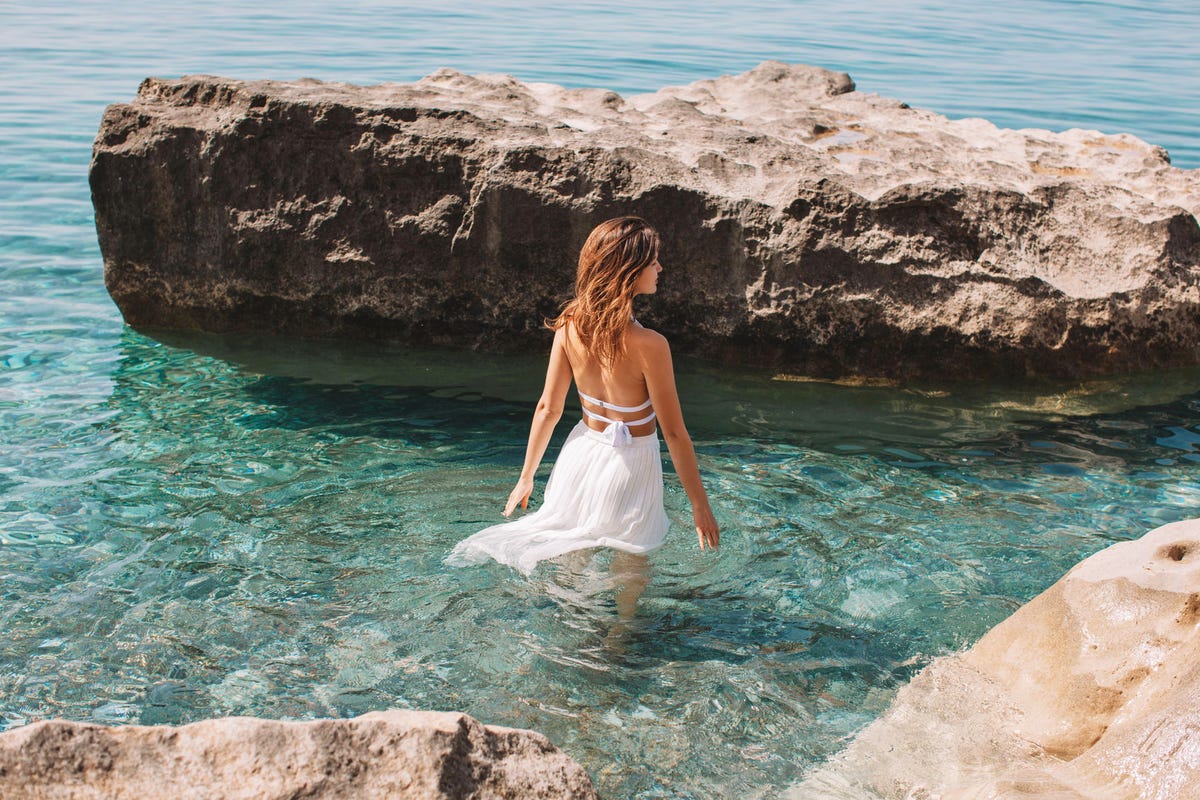 The Best Beach Sarongs Of 2019 And How To Style Them