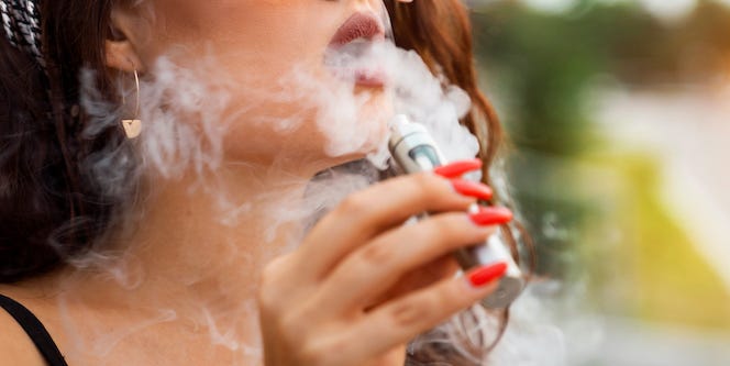 Woman Rushed To Hospital With Collapsed Lung After Vaping