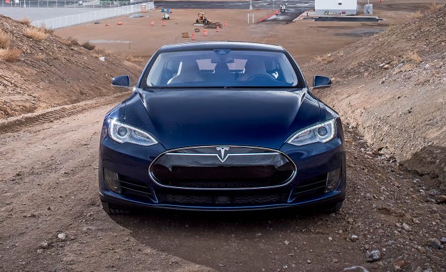 Tesla Model S 70 70d 2016 10best Cars Feature Car And Driver
