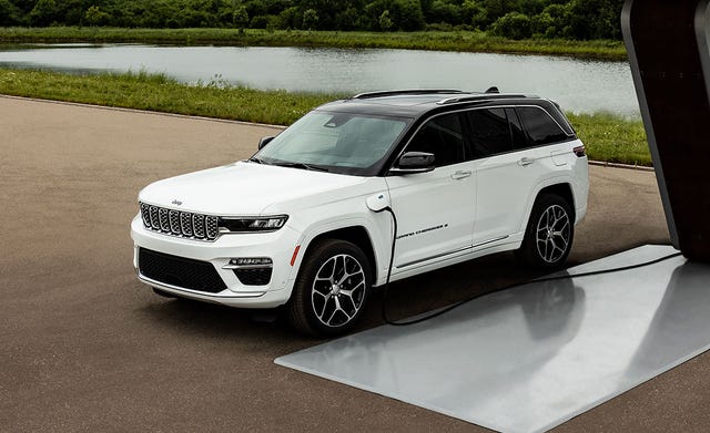 154K Jeep Wrangler Grand Cherokee PHEVs Recalled over Fire Risk
