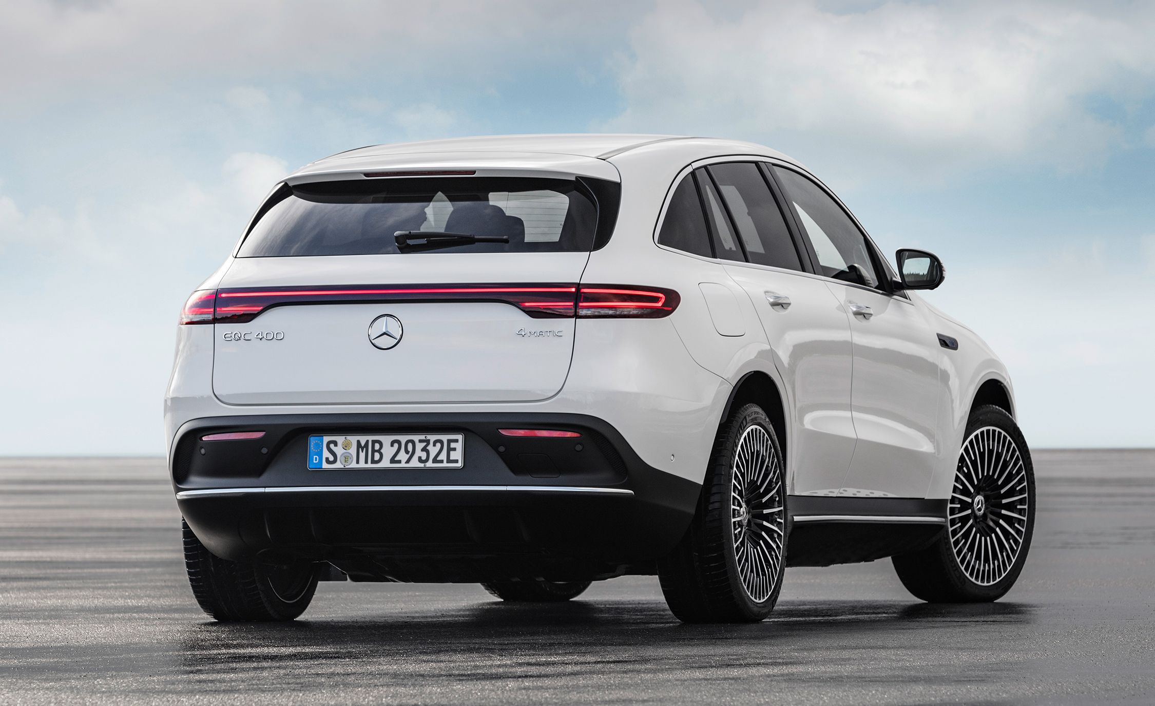 10 Things We Learned about the 2020 Mercedes Benz EQC at CES