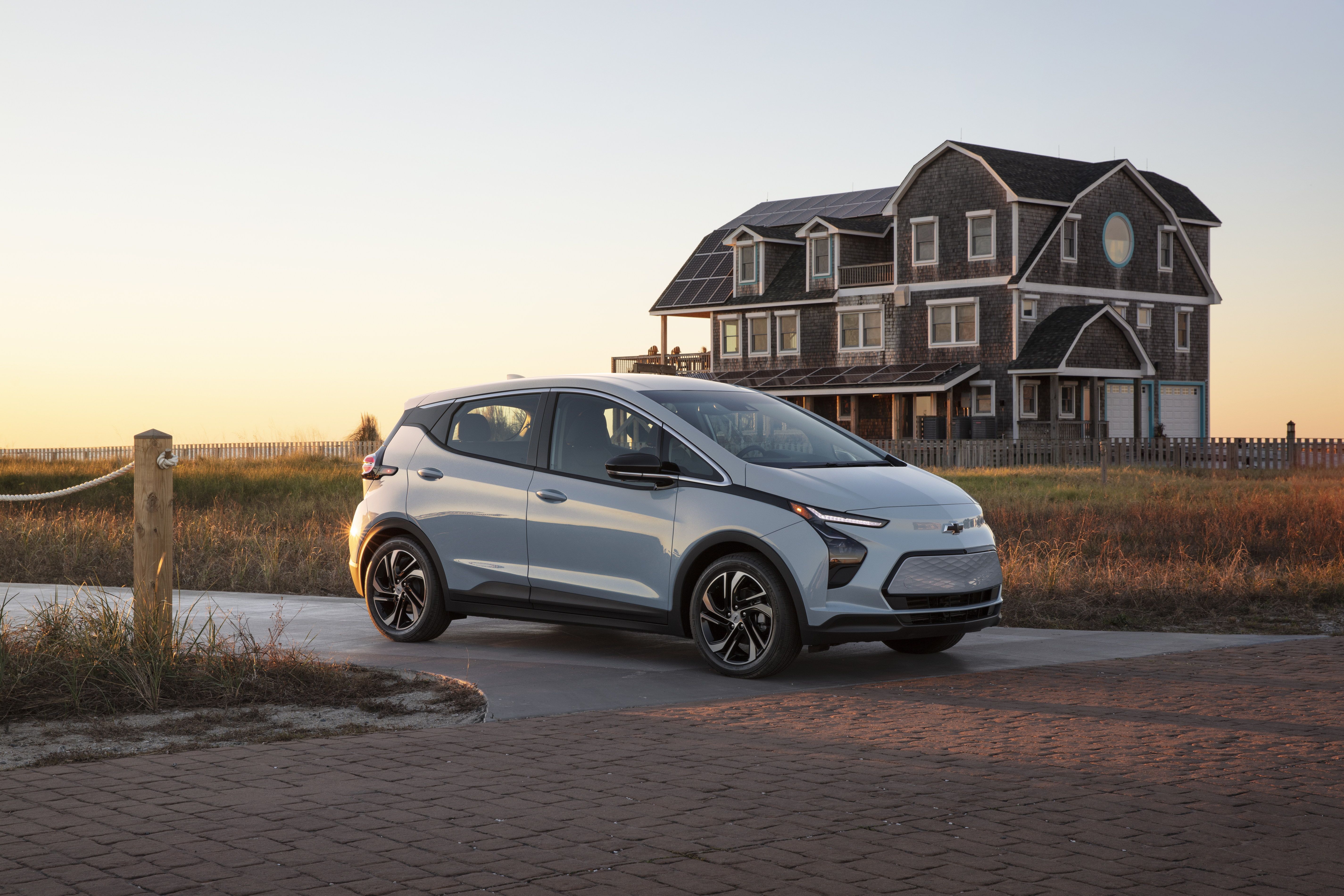 Here s Everything You Need to Know About the 2022 Chevy Bolt