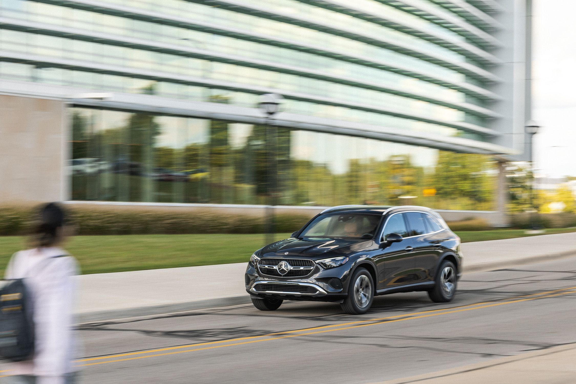2025 Mercedes Benz GLC350e Tested You Really Need to Plug It In