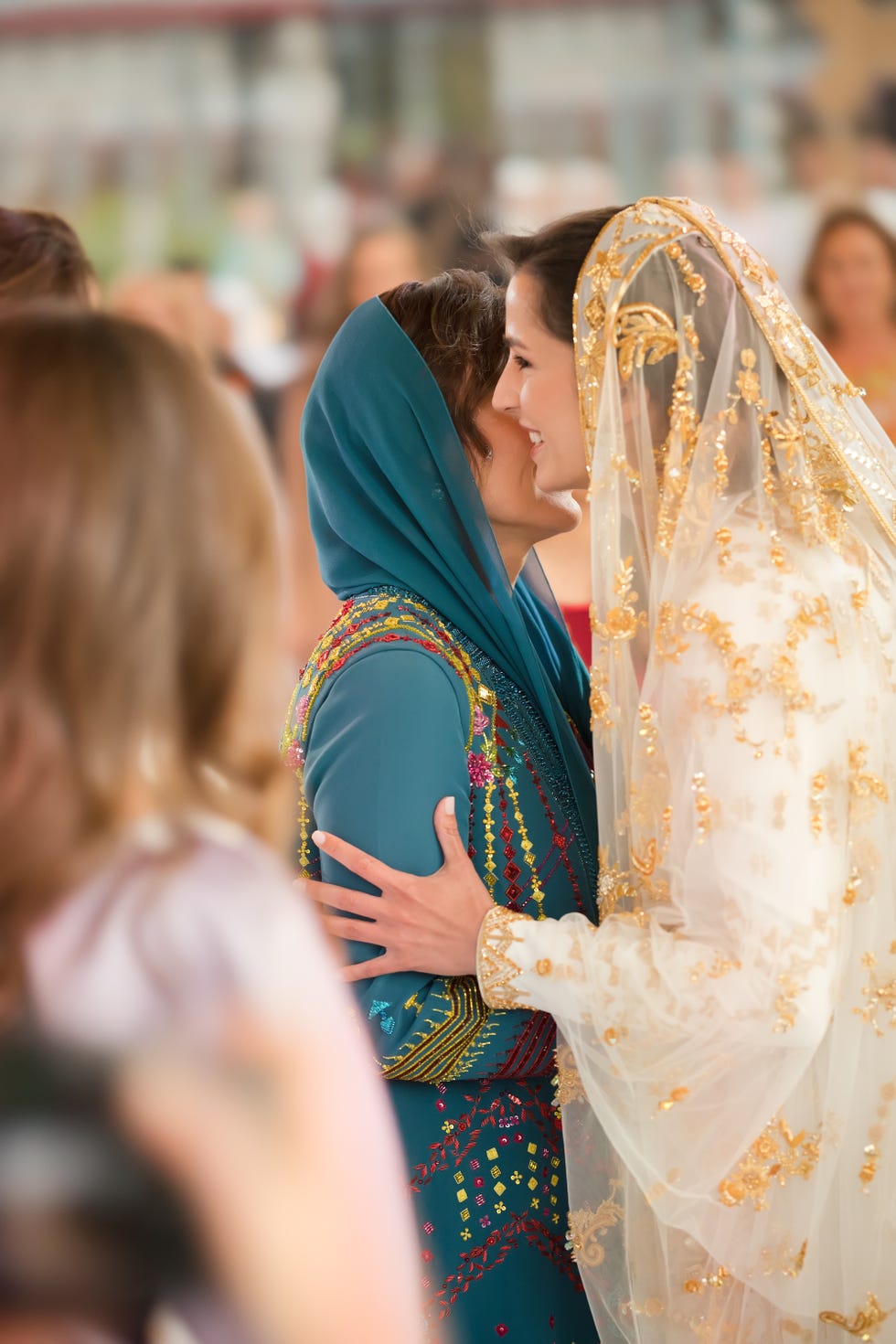 Who Is Rajwa Al Saif Meet Crown Prince Hussein Of Jordans Fiancée