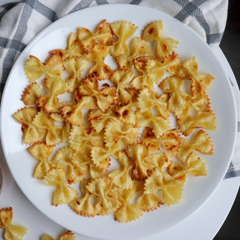 How To Make Air Fryer Pasta Chips Pasta Chips Tiktok Trend