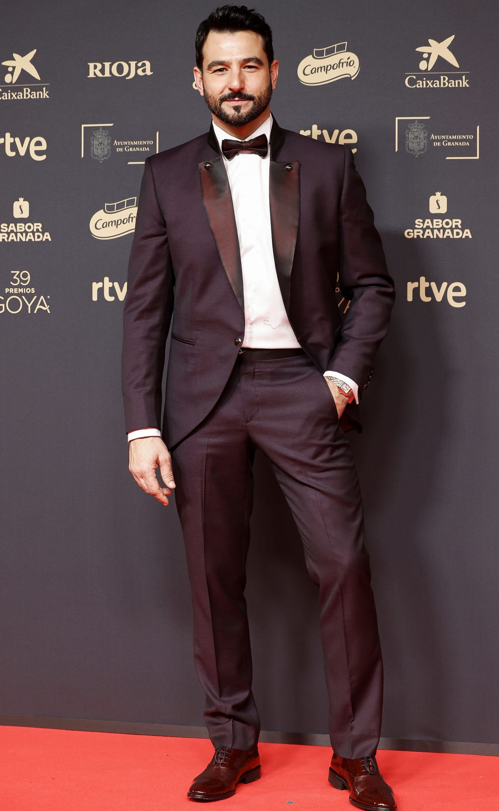 El actor de 'La Promesa'Antonio Velázquez cumple su sueño en los ... El actor de 'La Promesa'Antonio Velázquez cumple su sueño en los ...
