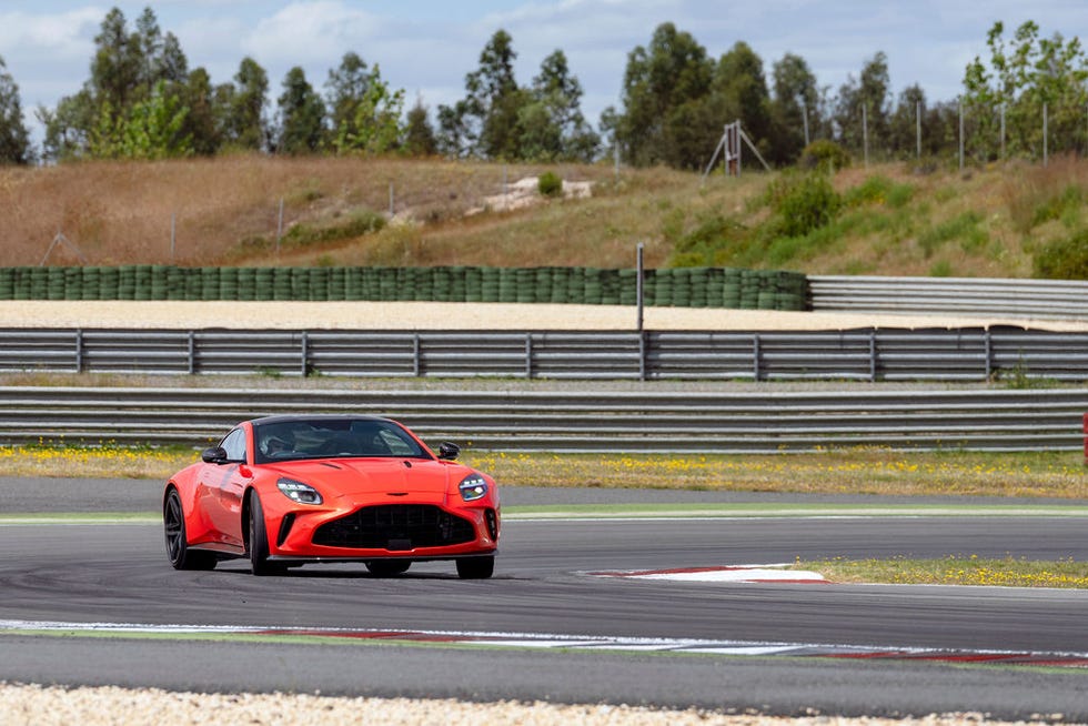 Aston Martin Vantage 2024: mucho más deportivo, y con 665 cv (antes ... Aston Martin Vantage 2024: mucho más deportivo, y con 665 cv (antes ...