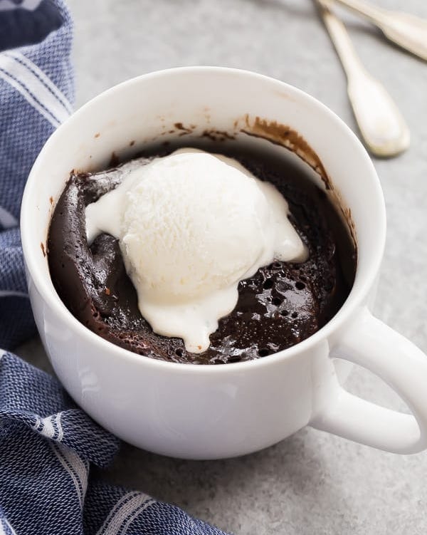 30 Best Microwavable Mug Cake Recipes