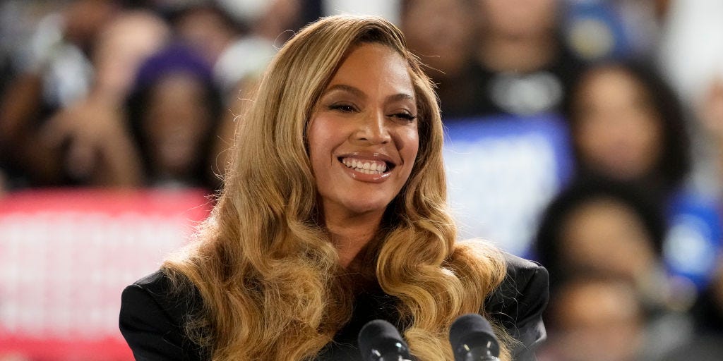 Beyoncés Version Of Prince Is The Most Iconic Thing Ever