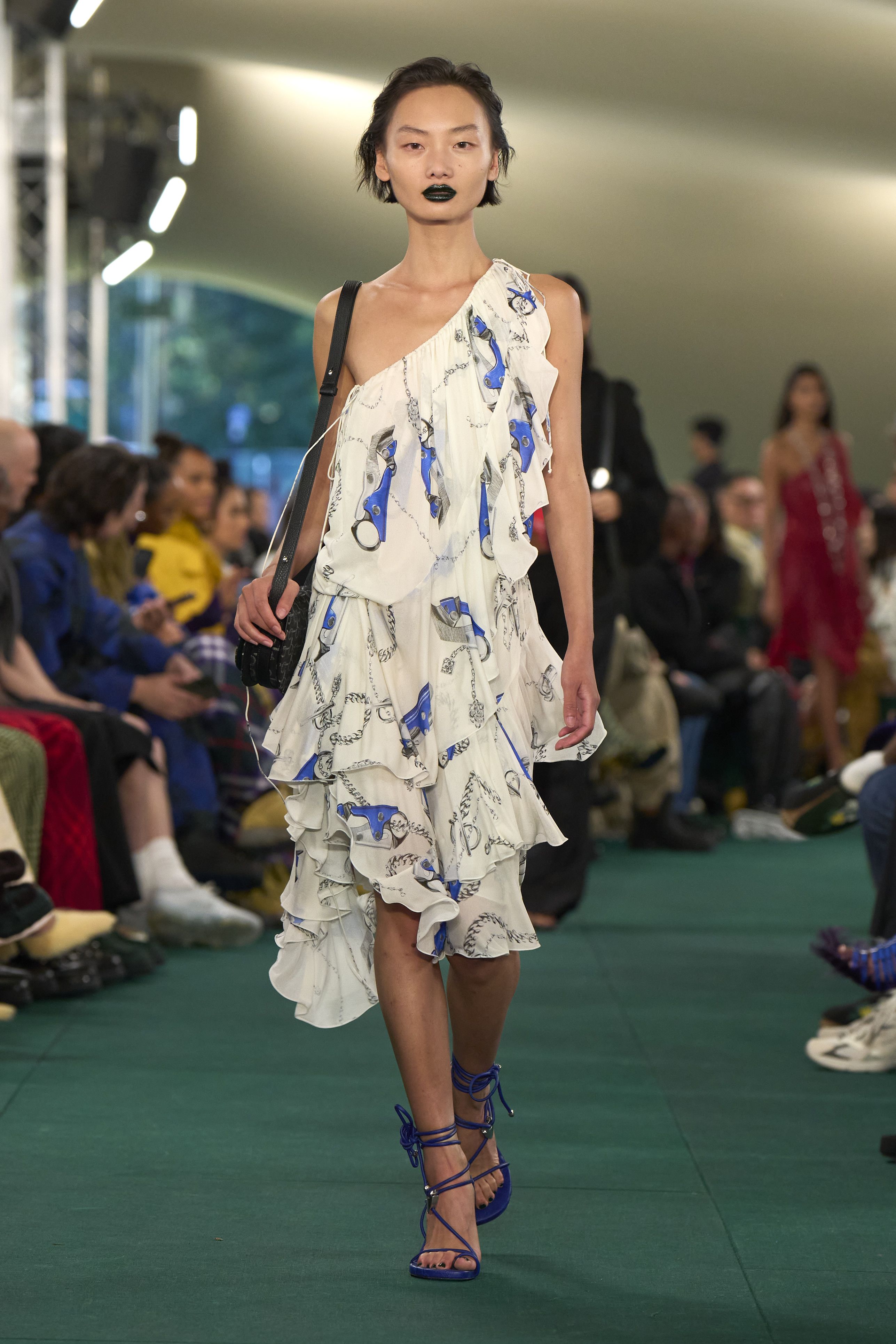 バーバリー(BURBERRY)2024春夏コレクション | ファッション バーバリー(BURBERRY)2024春夏コレクション | ファッション