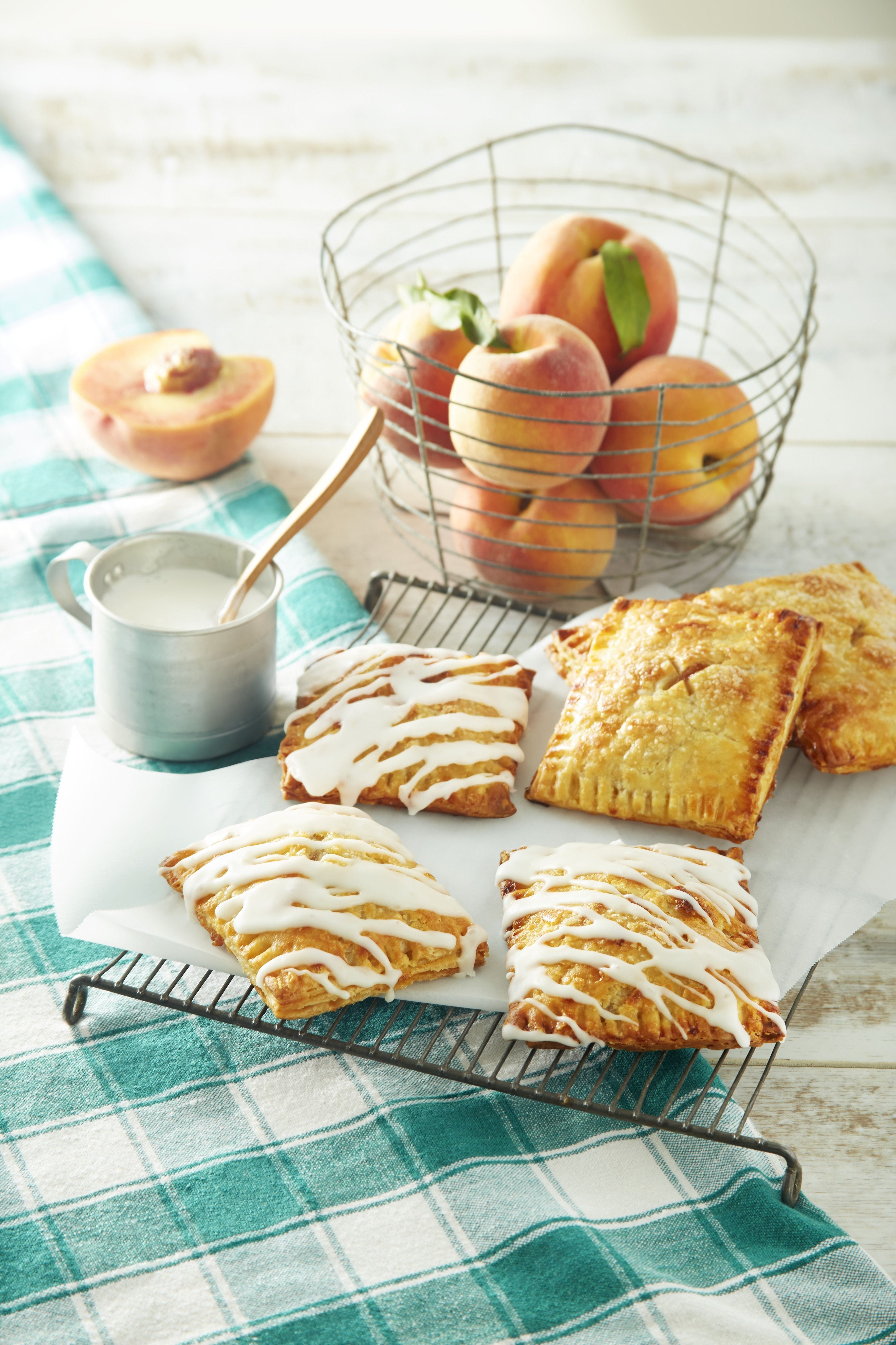 26 Easy Campfire Desserts Best Recipes For Dutch Oven Desserts