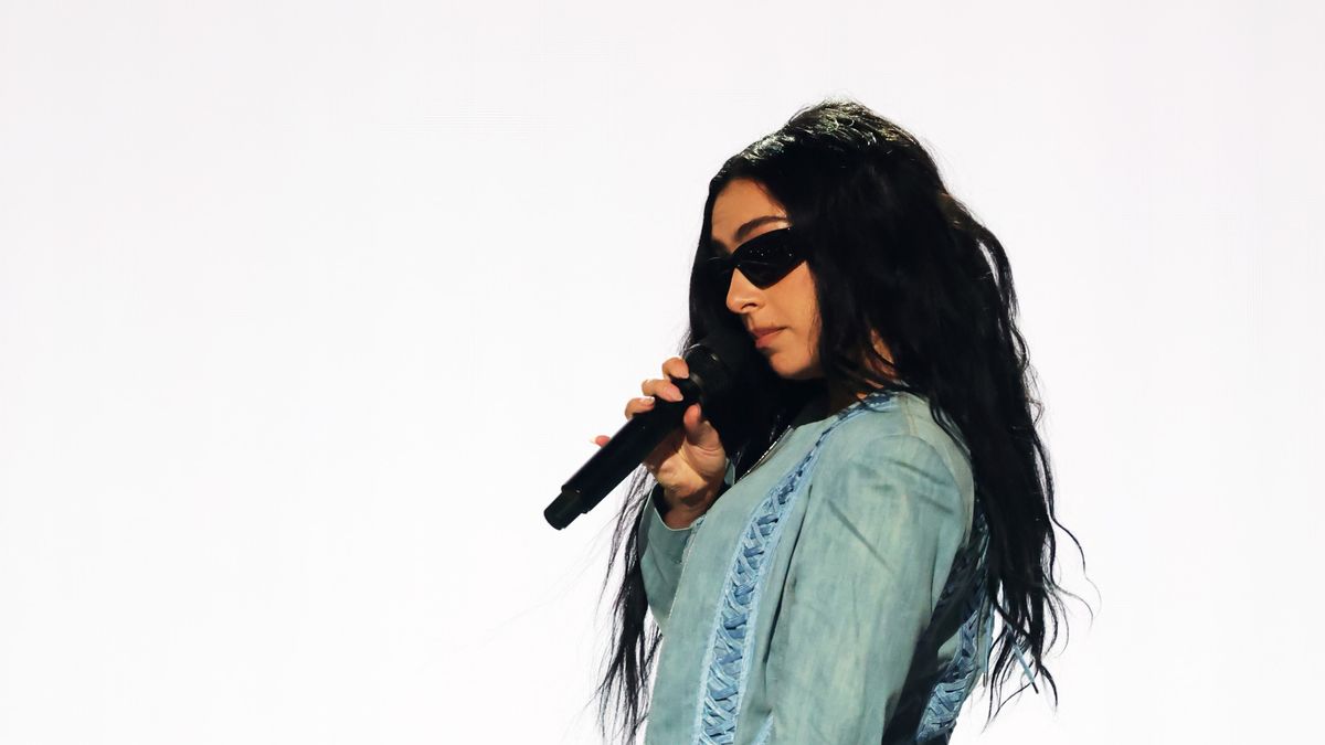 Charli Xcx 2025 Grammys Performance Highlights
