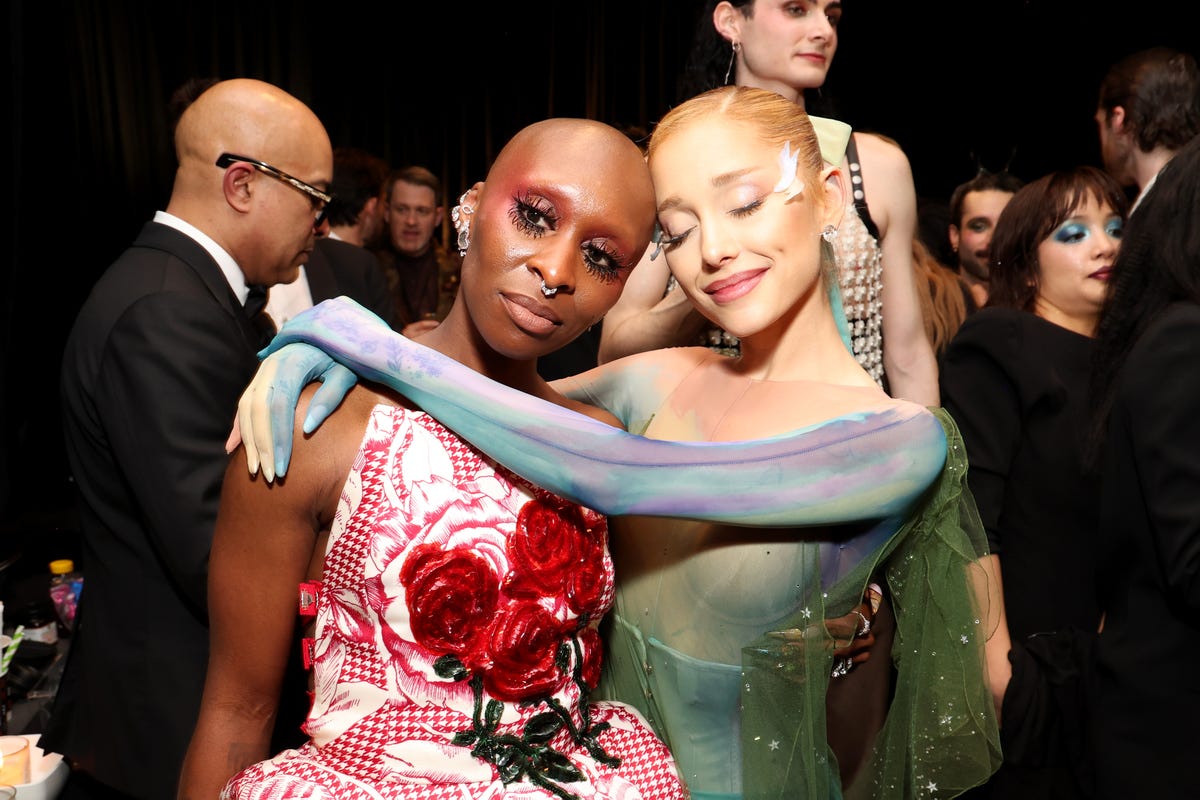 Cynthia Erivo and Ariana Grande Formed a Sister-Like Bond While Filming ...