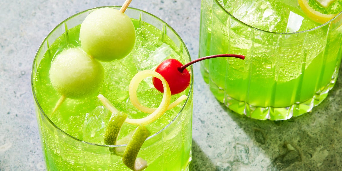 Best Midori Sour Recipe - How To Make A Midori Sour