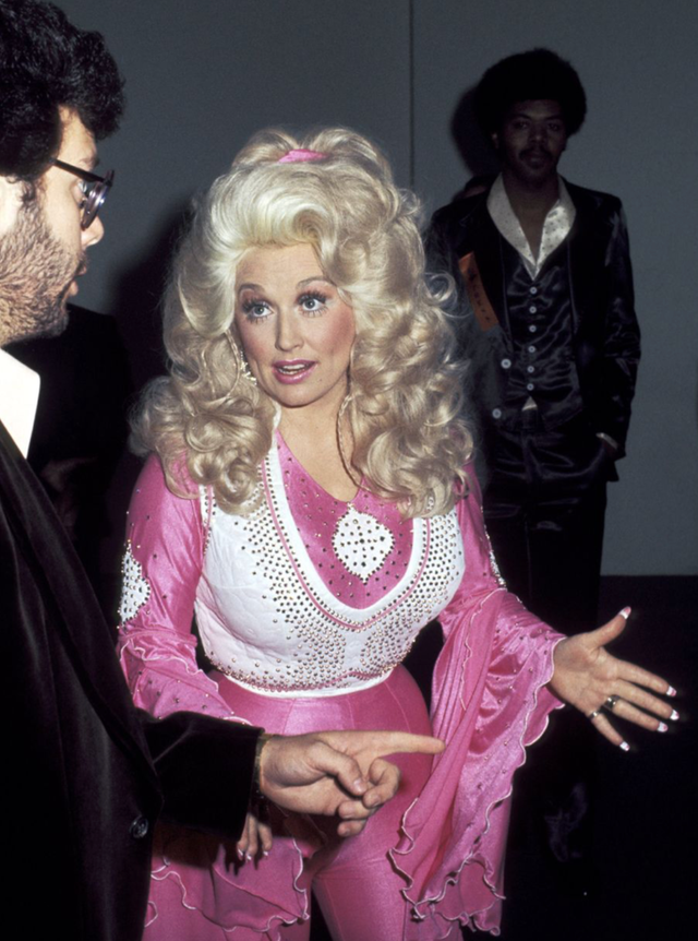 4 Best Diy Dolly Parton Halloween Costume Ideas For 2024