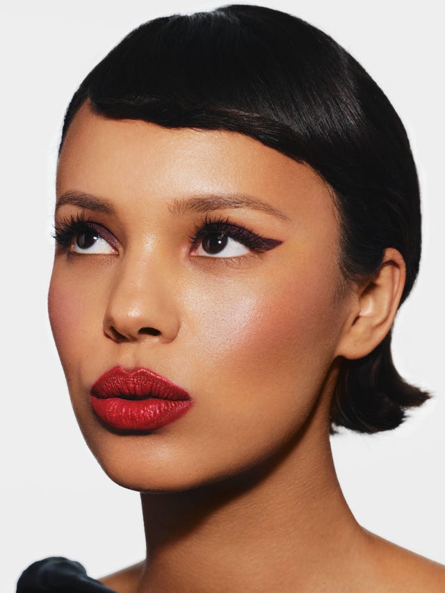 Alisha Boe On Buccaneers Season 2 Female Friendships And Beauty