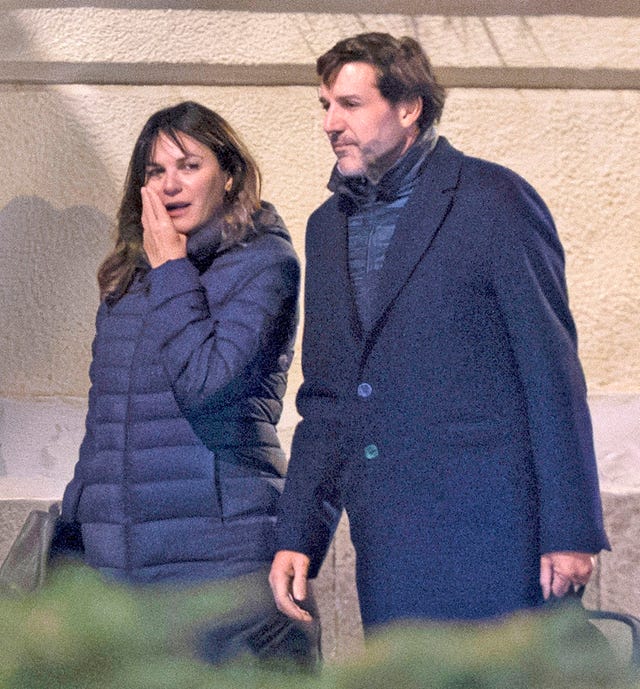 Fabiola Martínez Ex De Bertín Osborne Se Divierte Con Un Amigo