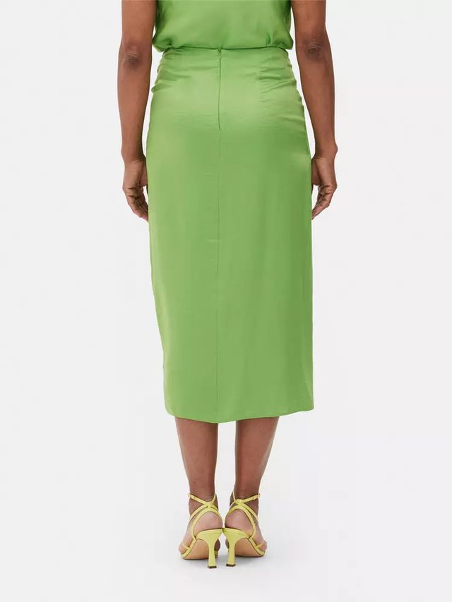La Falda Pareo Verde De Primark Que Aman Las Invitadas Ideales
