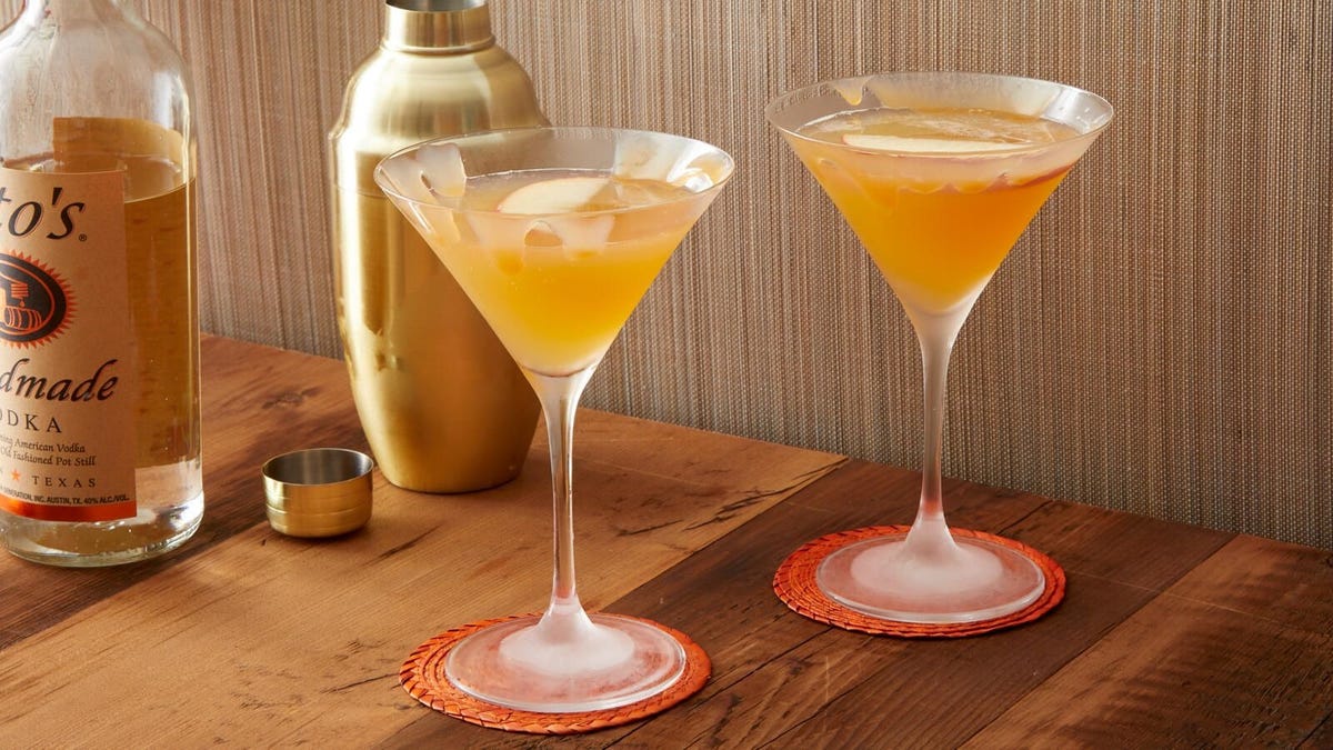 25 Best Fall Cocktails And Drinks For A Happy Hour