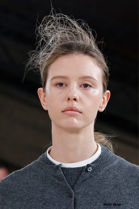 Autumn Hair Trends For 2023 Best Aw23 Runway Hairstyle Trends